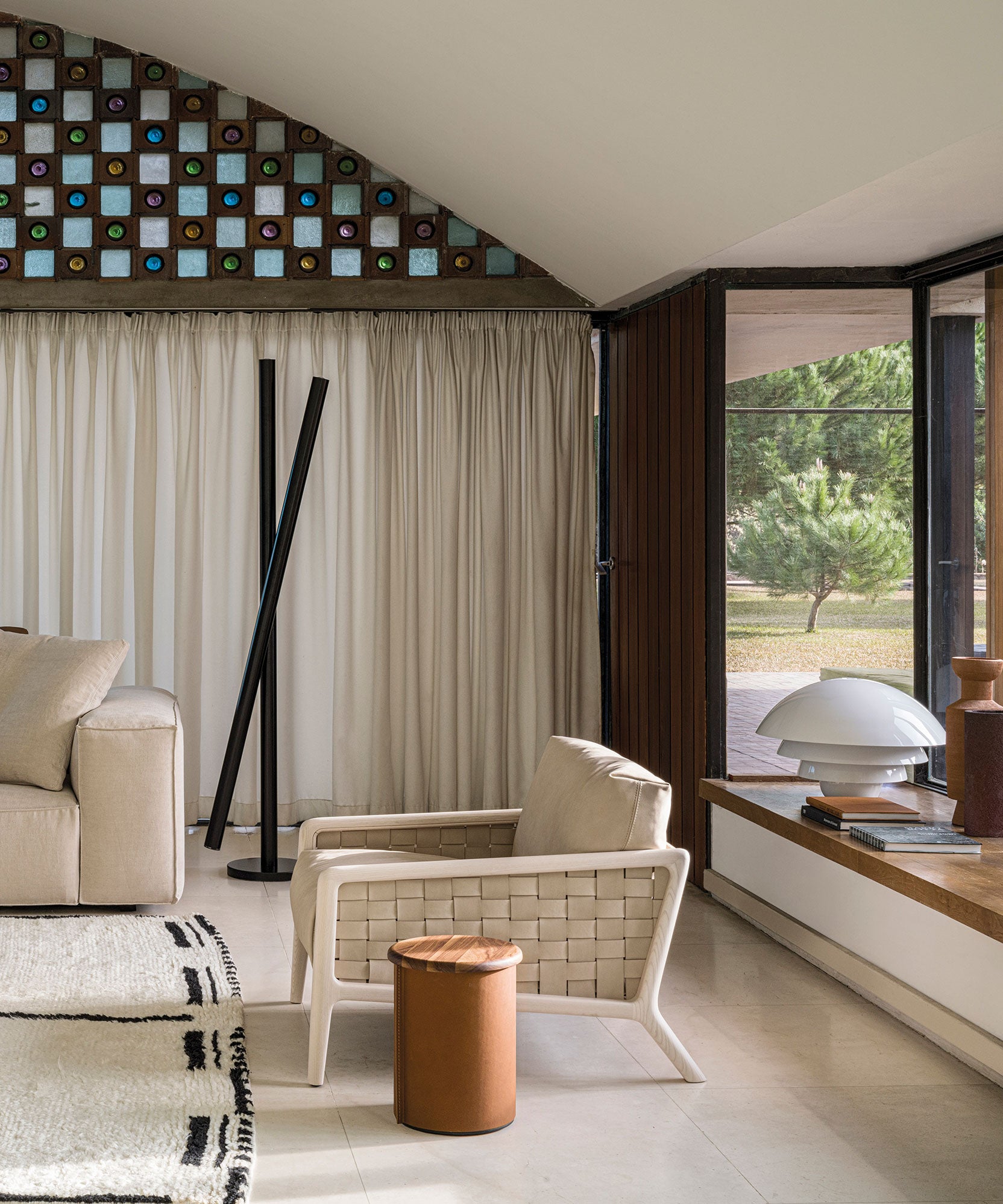 IOLE ARMCHAIR – Casaire
