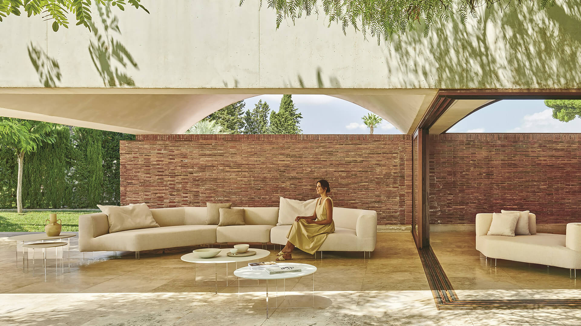 Luxury Italian Furniture Store in Dubai | Casaire